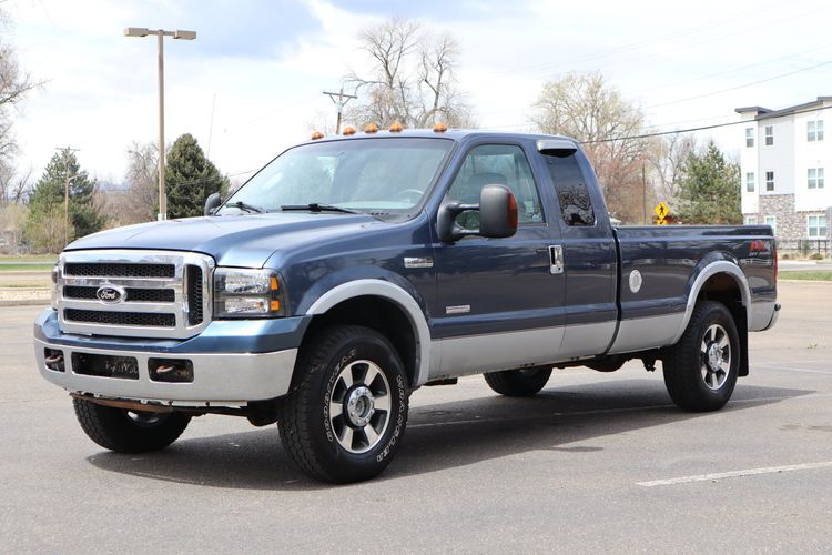 2005 Ford F-250 Super Duty Lariat | Victory Motors of Colorado
