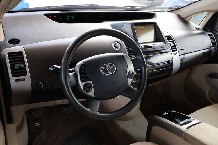 2005 Toyota Prius Base | Victory Motors of Colorado