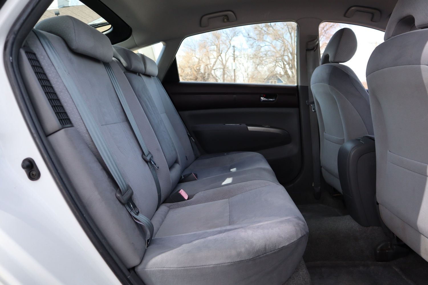 2004 Toyota Prius Base | Victory Motors of Colorado