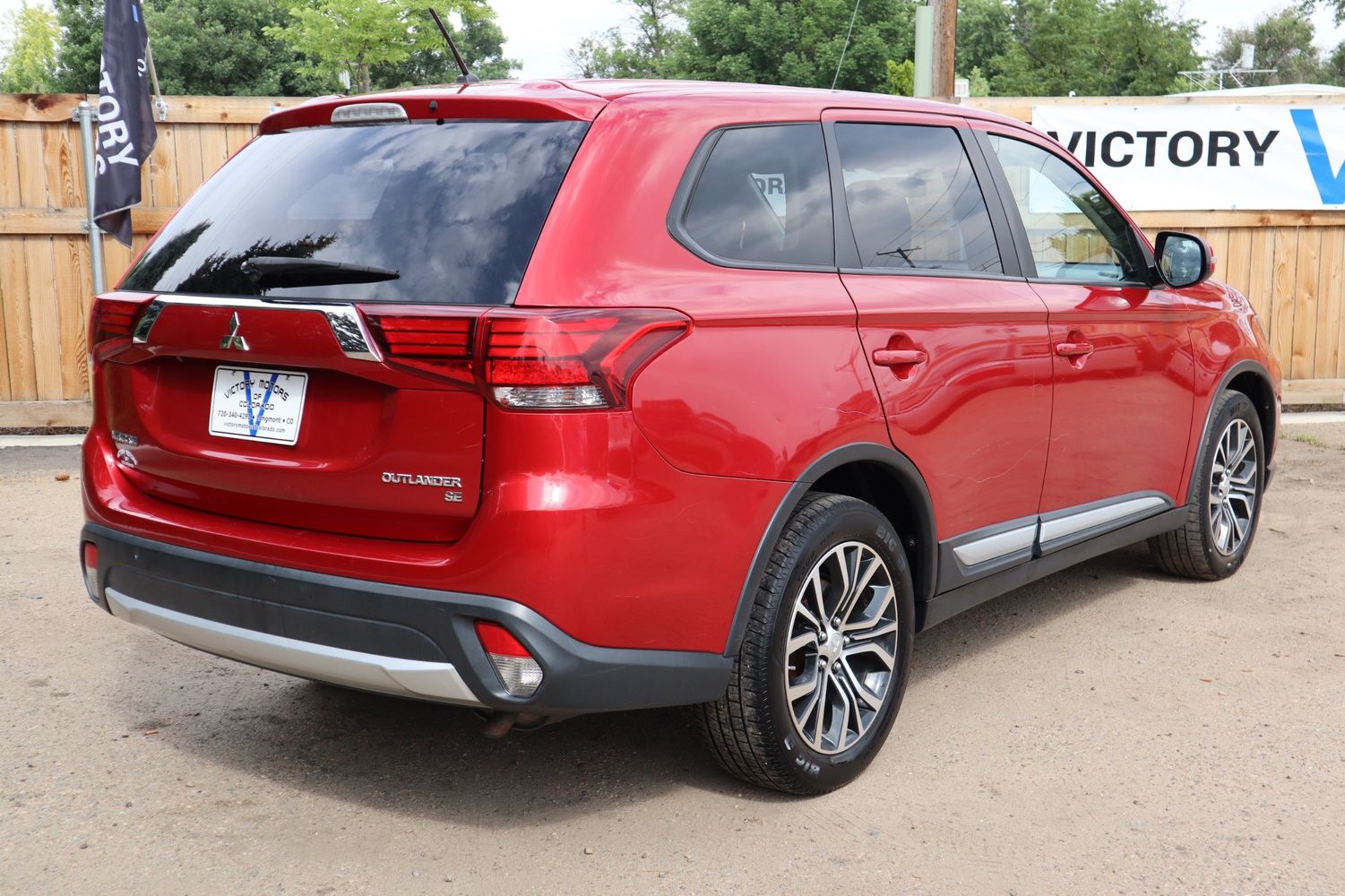 2016 Mitsubishi Outlander SE | Victory Motors of Colorado