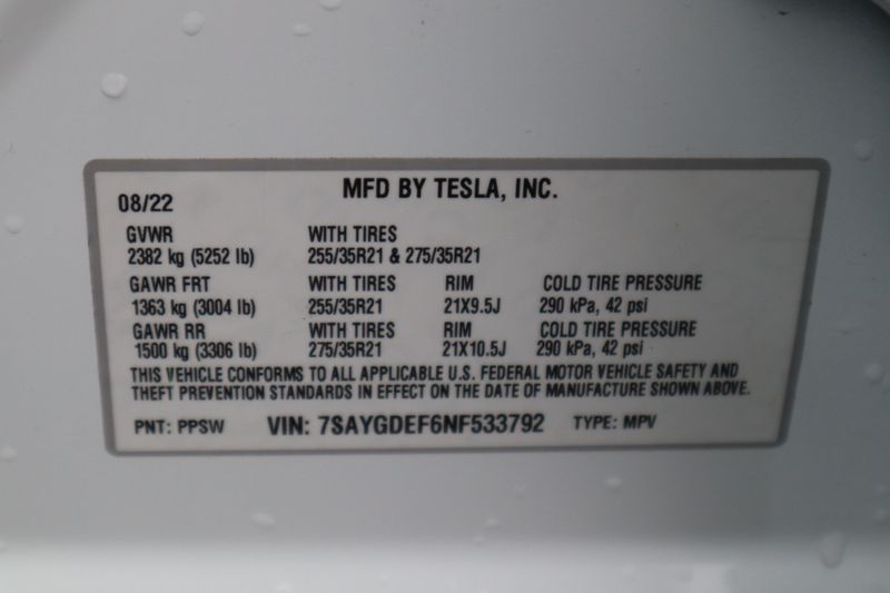 2022 Tesla Model Y Photos