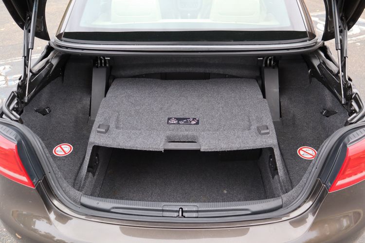 2012 Volkswagen Eos Executive SULEV | Victory Motors of Colorado
