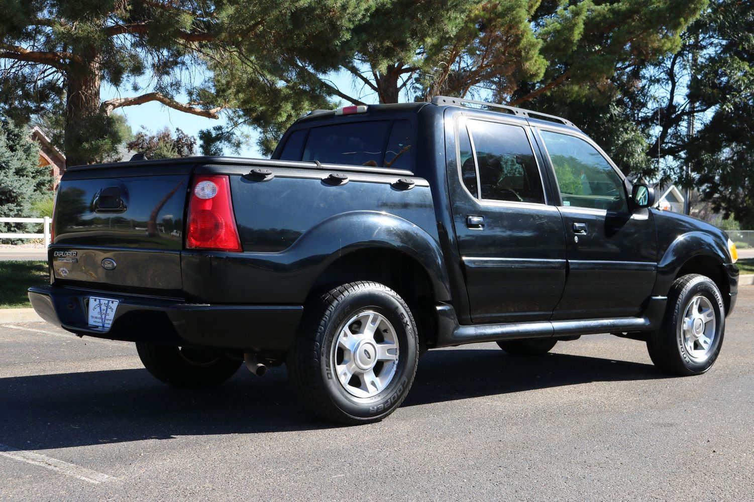 2004 Ford Explorer Sport Trac XLT | Victory Motors of Colorado