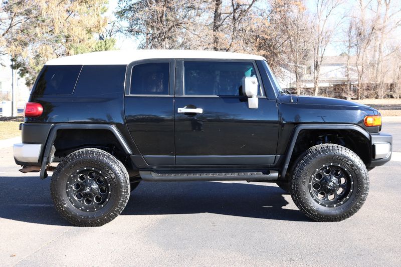 2007 Toyota FJ Cruiser Photos