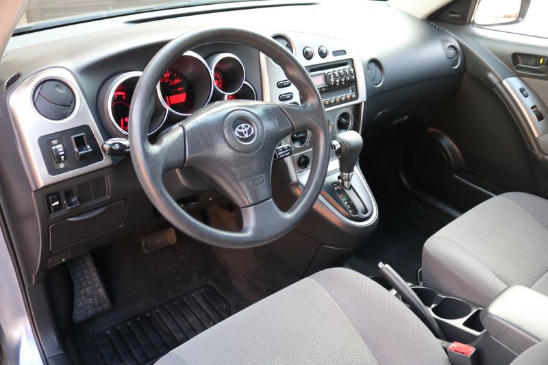 2003 Toyota Matrix Photos