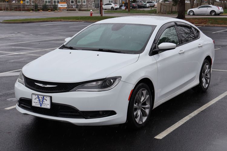 2016 Chrysler 200 S | Victory Motors of Colorado