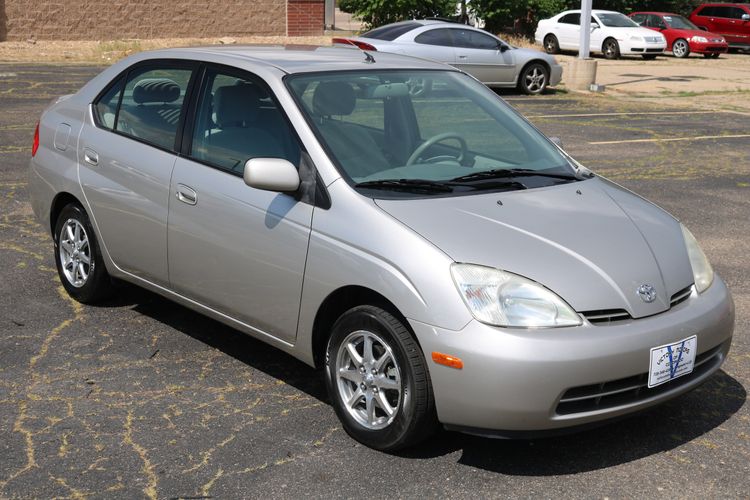 2001 Toyota Prius Base | Victory Motors of Colorado