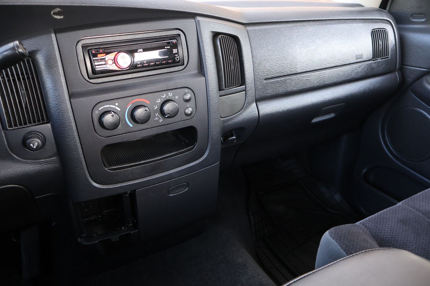 2005 Dodge Ram Pickup 1500 SLT | Victory Motors of Colorado