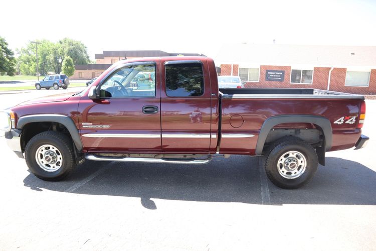2002 GMC Sierra 2500HD Base | Victory Motors of Colorado