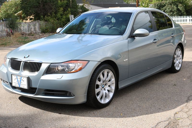 2006 BMW 330XI Photos