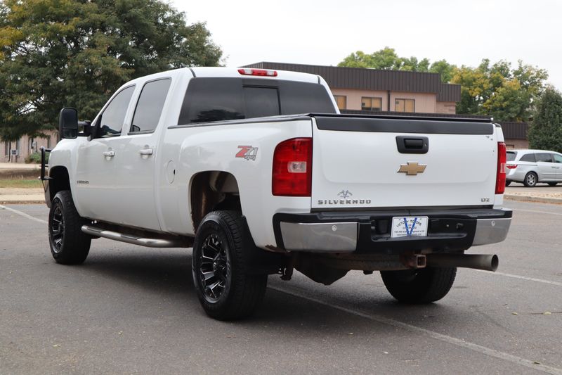 2008 Chevrolet Silverado 2500HD Photos