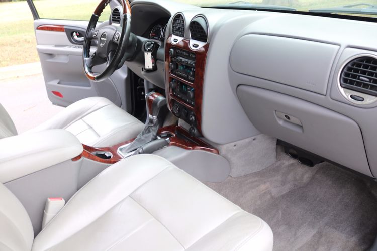 2006 GMC Envoy Denali | Victory Motors of Colorado