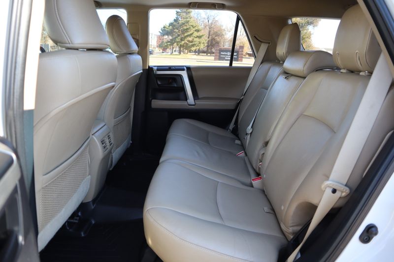 2011 Toyota 4Runner Photos