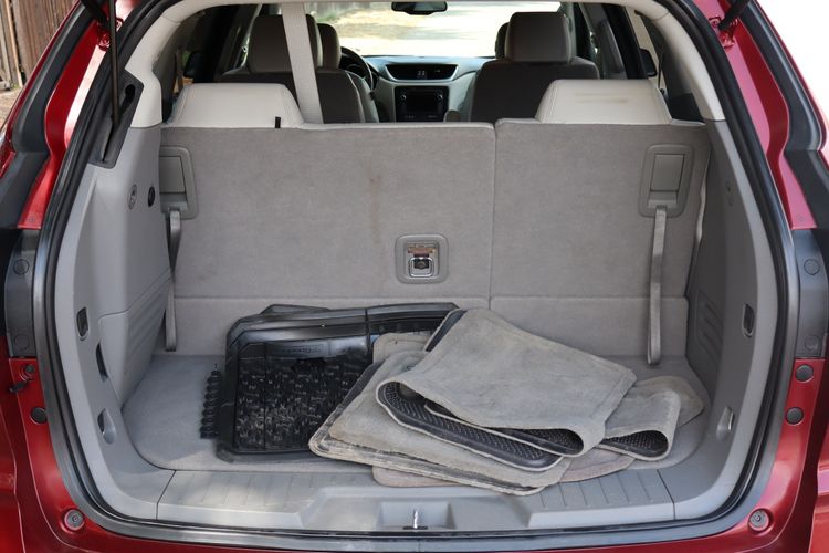 2016 Chevrolet Traverse LT | Victory Motors of Colorado