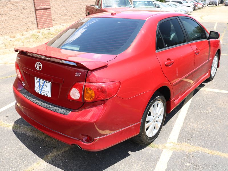 2010 Toyota Corolla Photos