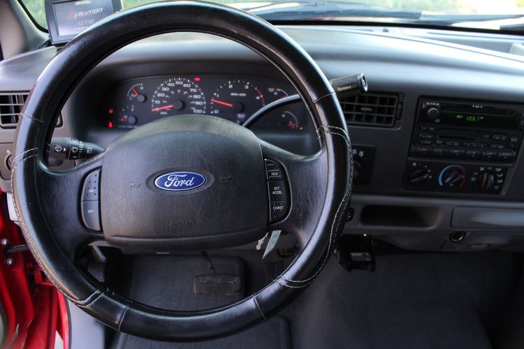 2002 Ford F-250 Super Duty XLT | Victory Motors of Colorado