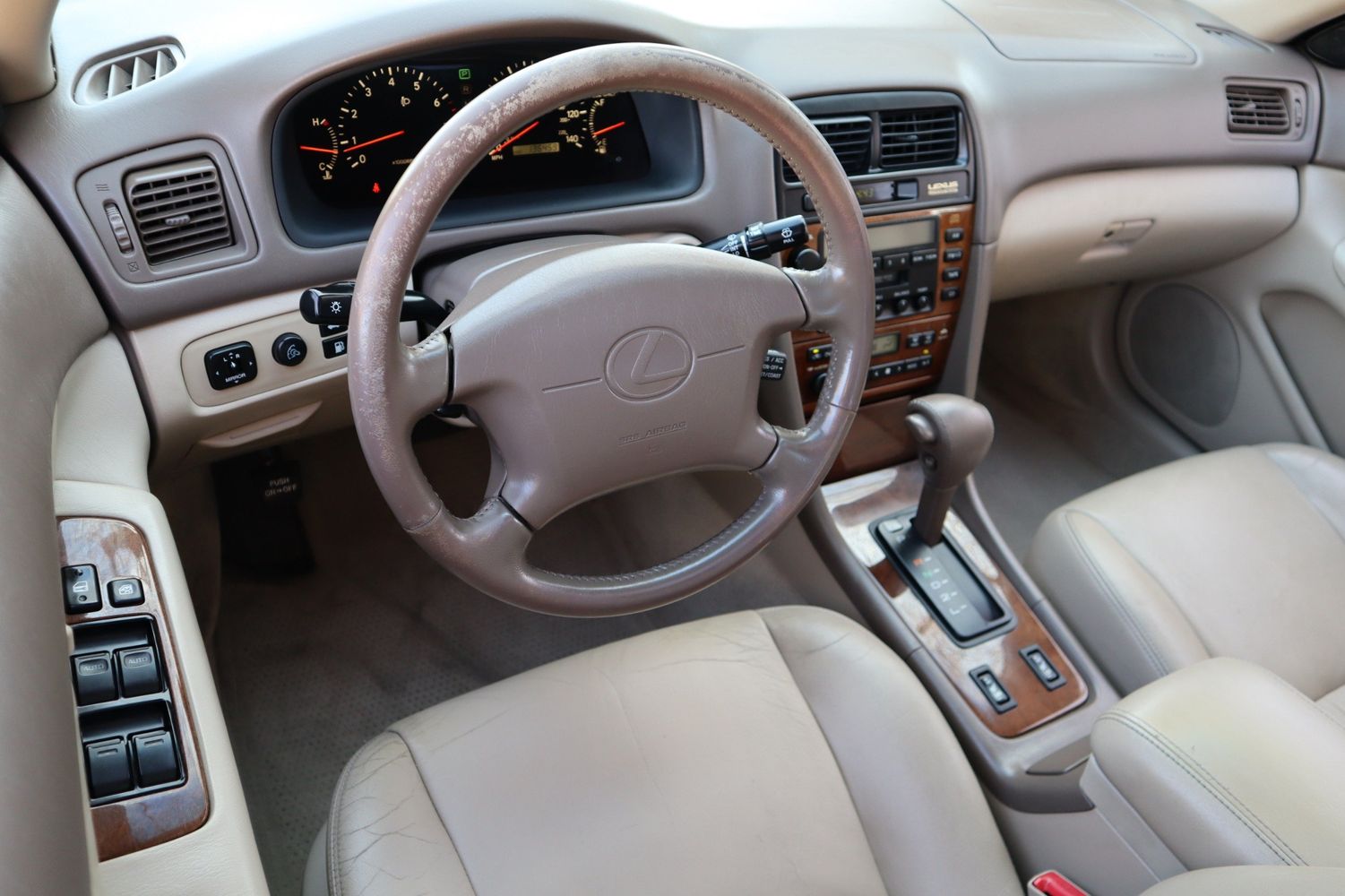 2001 Lexus ES 300 Base | Victory Motors of Colorado