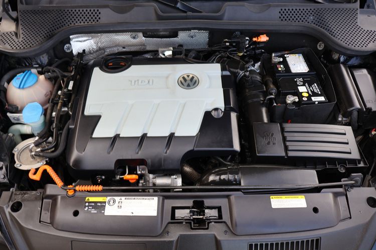 2013 Volkswagen Beetle TDI | Victory Motors of Colorado