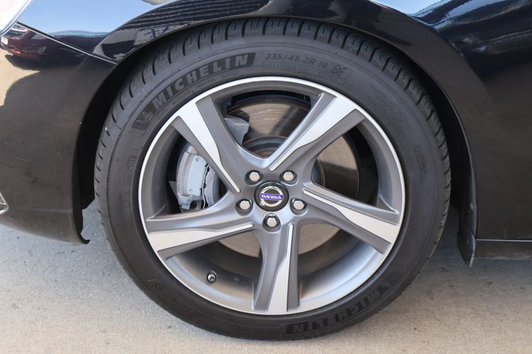 2015 Volvo S60 T6 R-Design Platinum | Victory Motors of Colorado