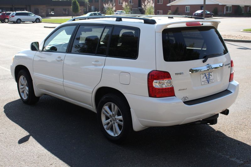 2006 Toyota Highlander Hybrid Photos