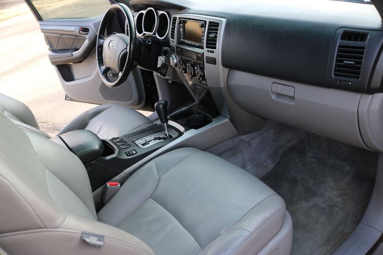 2003 Toyota 4Runner Limited | Victory Motors of Colorado