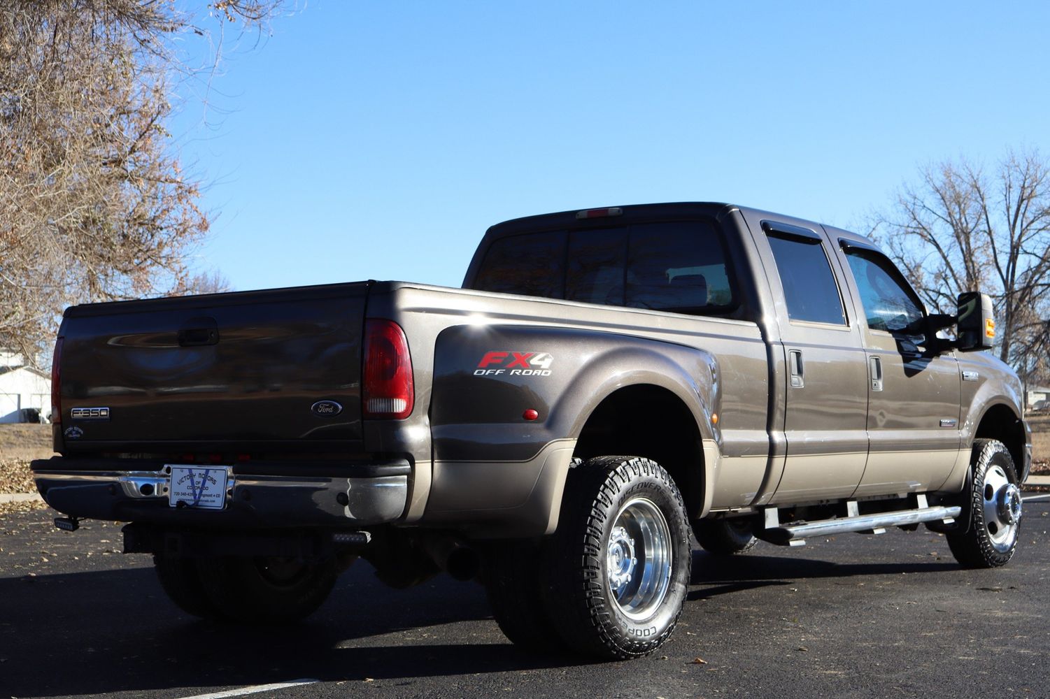 2005 Ford F-350 Super Duty Lariat | Victory Motors of Colorado