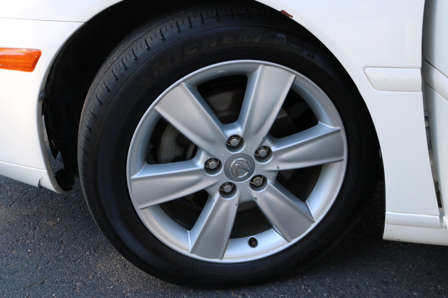 2005 Lexus ES 330 | Victory Motors of Colorado