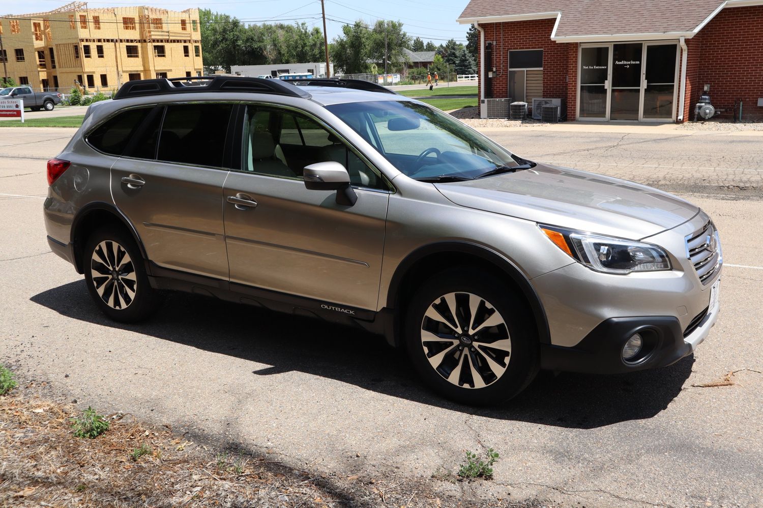 2016 Subaru Outback 3.6R Limited | Victory Motors of Colorado