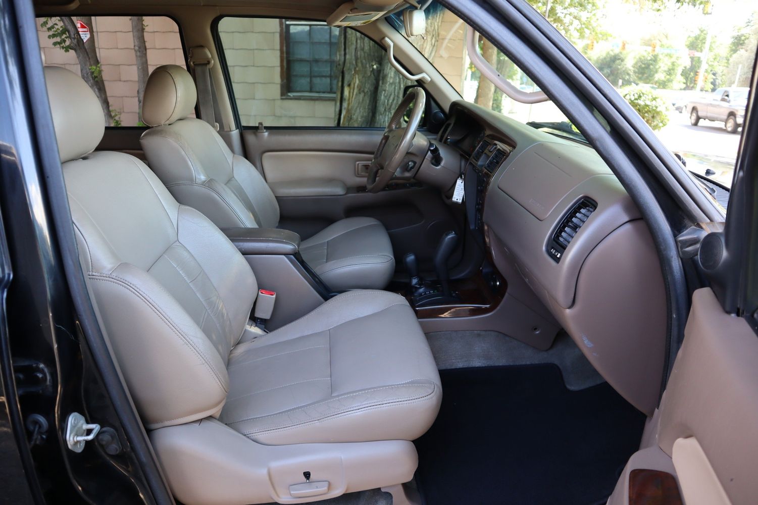 2001 Toyota 4Runner Limited | Victory Motors of Colorado
