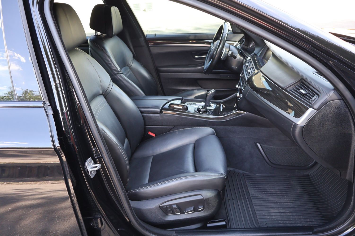 2016 BMW 5 Series 550i xDrive | Victory Motors of Colorado