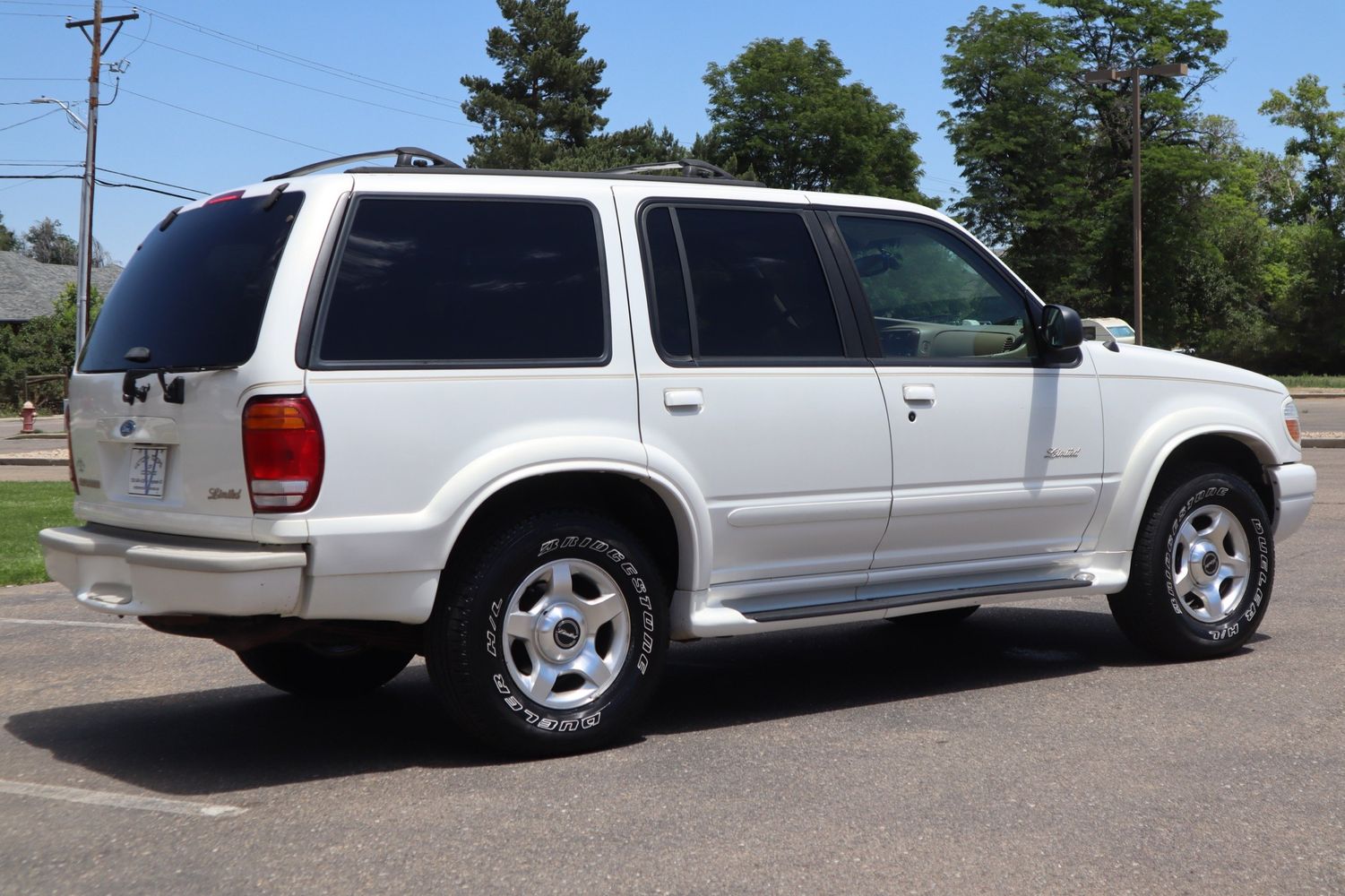 1999 Ford Explorer Limited | Victory Motors of Colorado