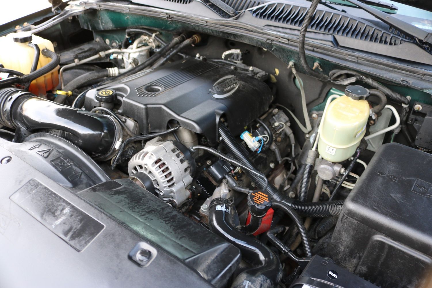 2002 Chevrolet Silverado 2500HD LS | Victory Motors of Colorado