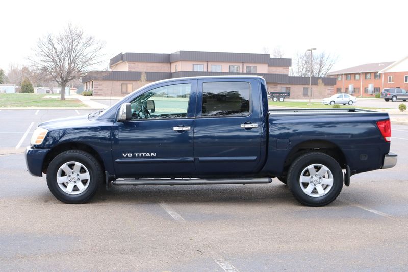 2006 Nissan Titan Photos