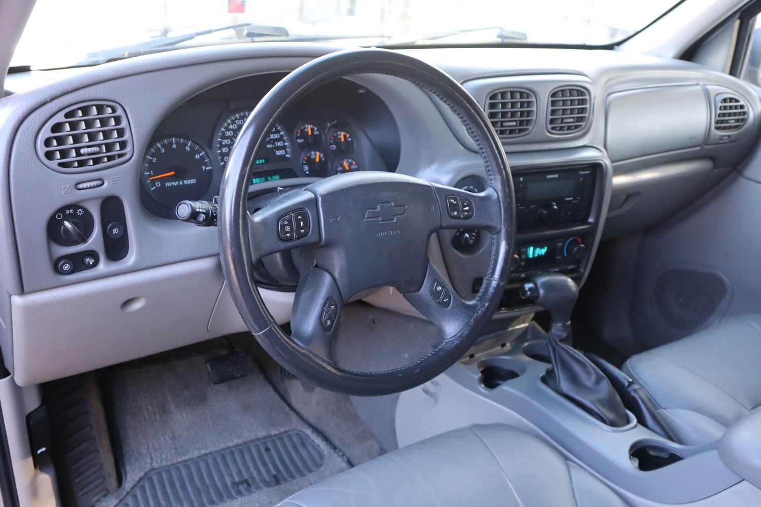 2002 Chevrolet TrailBlazer LT | Victory Motors of Colorado
