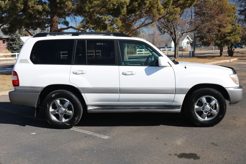 2007 Toyota Land Cruiser Photos