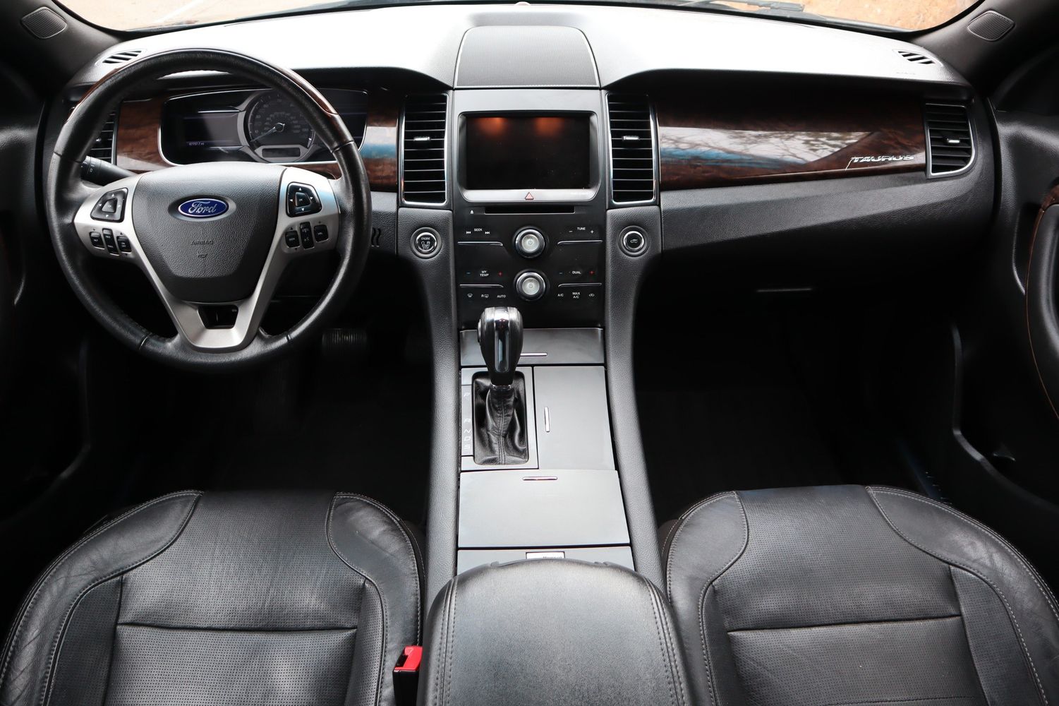 2014 Ford Taurus Limited | Victory Motors of Colorado