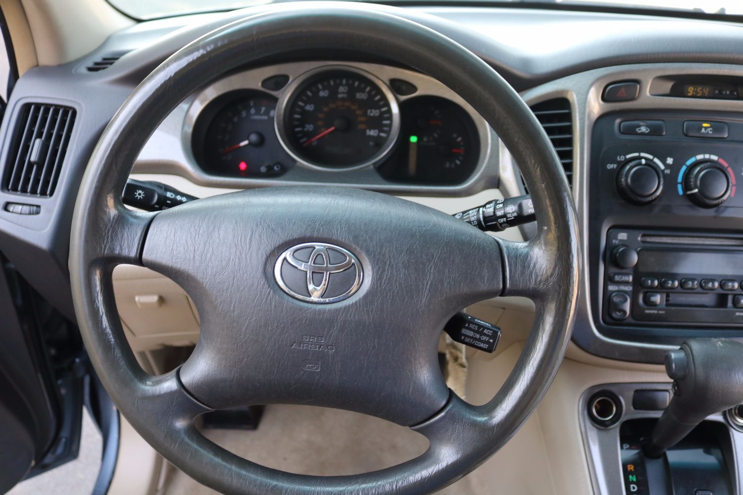 2003 Toyota Highlander AWD | Victory Motors of Colorado