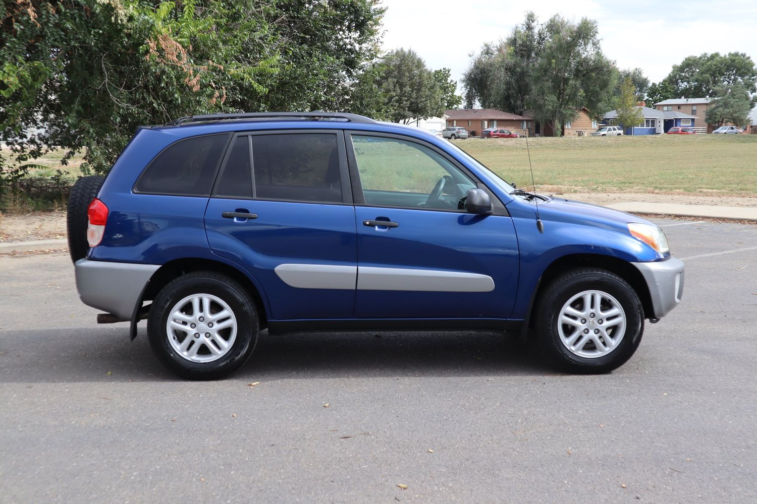 2003 Toyota RAV4 Base | Victory Motors of Colorado