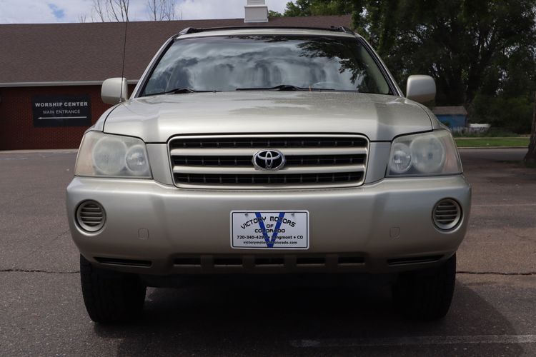 2003 Toyota Highlander Base | Victory Motors of Colorado