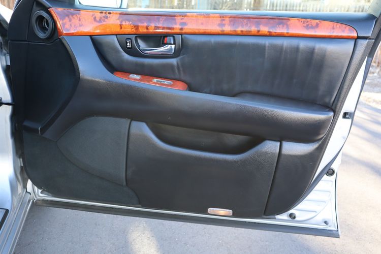 2004 Lexus LS 430 Base | Victory Motors of Colorado