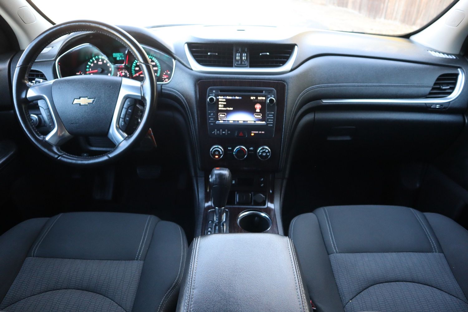2016 Chevrolet Traverse LT | Victory Motors of Colorado
