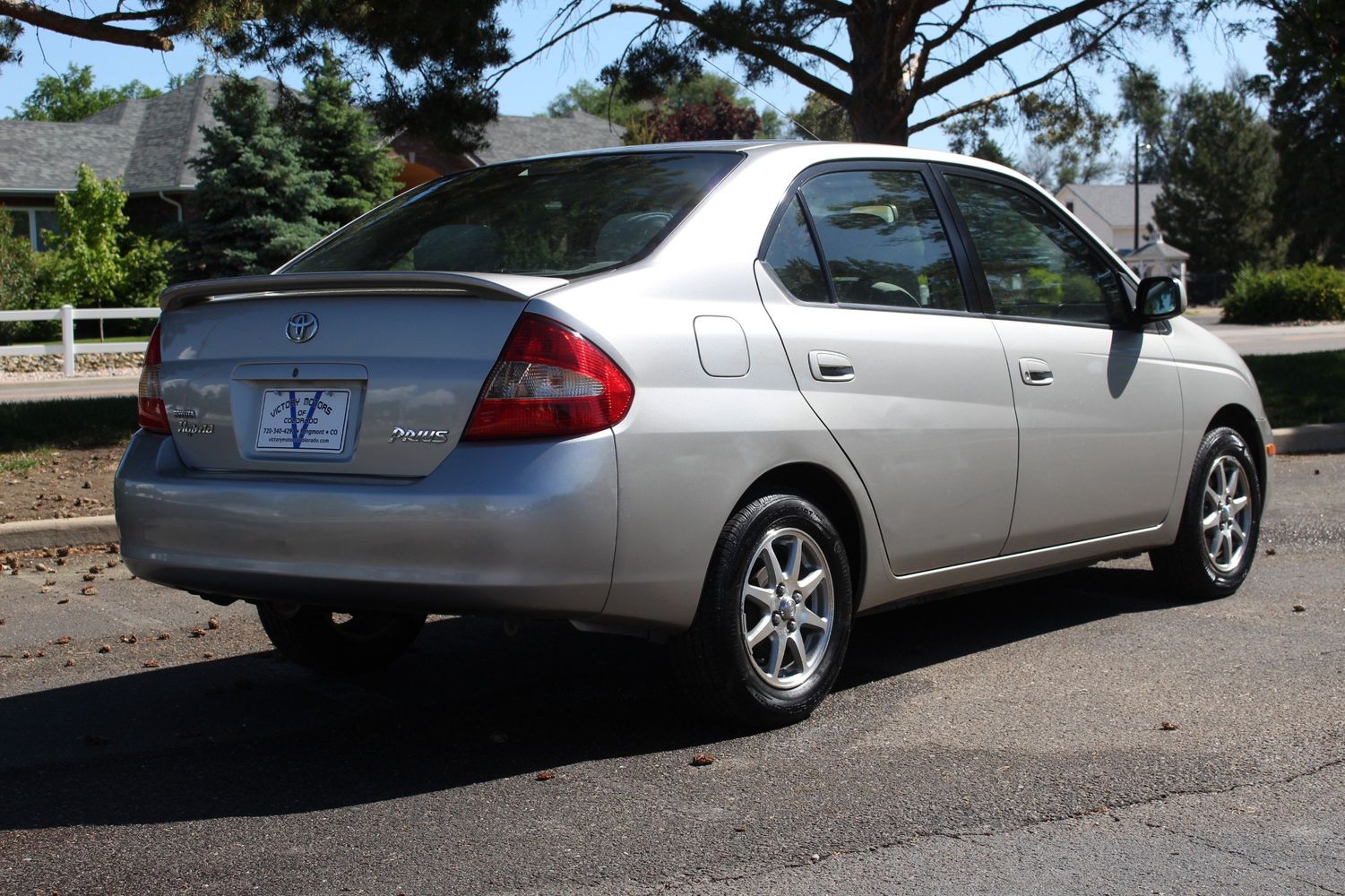 2001 Toyota Prius | Victory Motors of Colorado