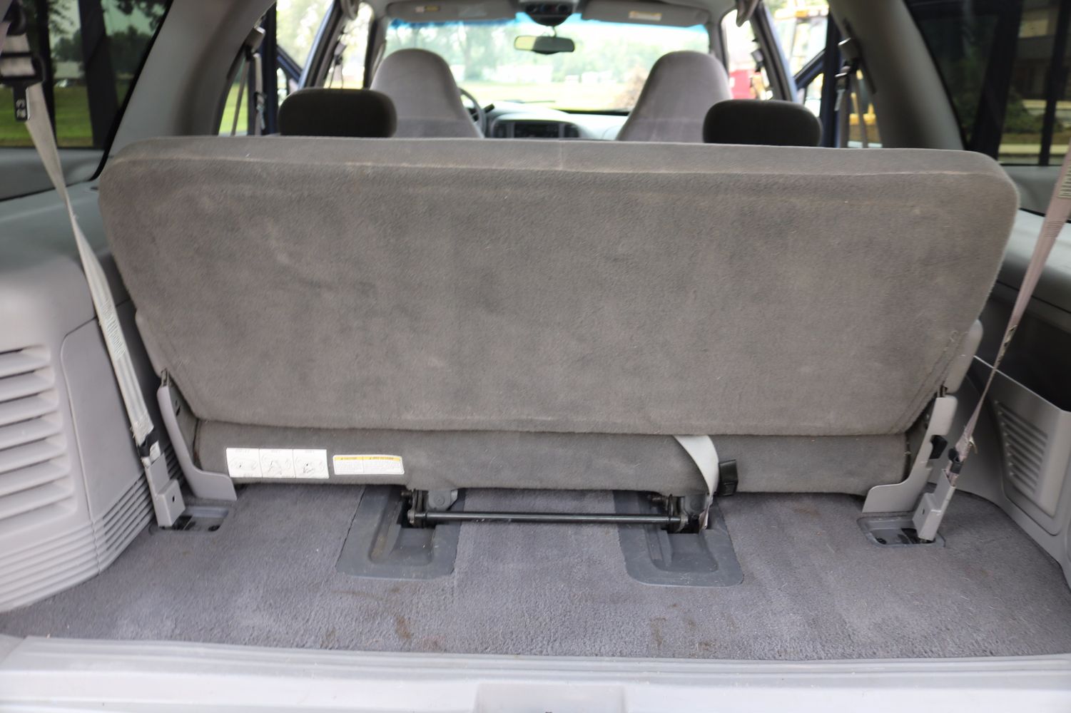 2000 Ford Expedition XLT | Victory Motors of Colorado