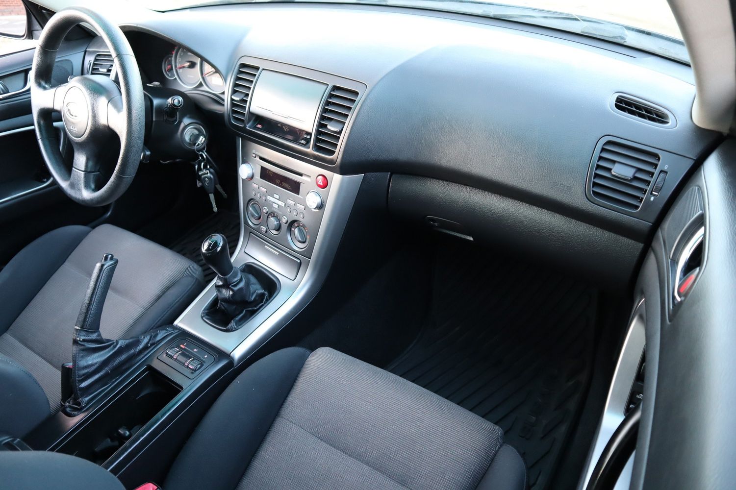 2007 Subaru Legacy Outback 2.5i Basic | Victory Motors of Colorado