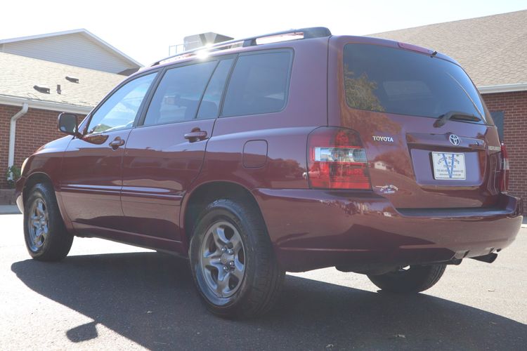 2006 Toyota Highlander Base | Victory Motors of Colorado