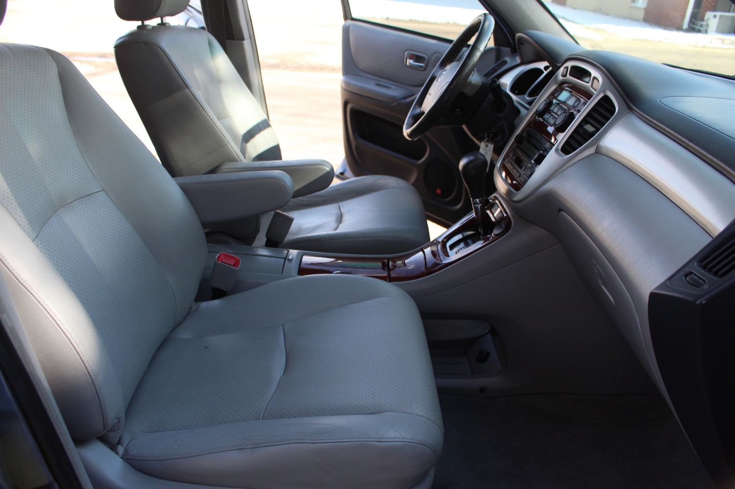 2004 Toyota Highlander Limited | Victory Motors of Colorado