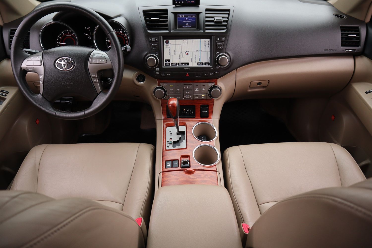 2008 Toyota Highlander Limited | Victory Motors of Colorado