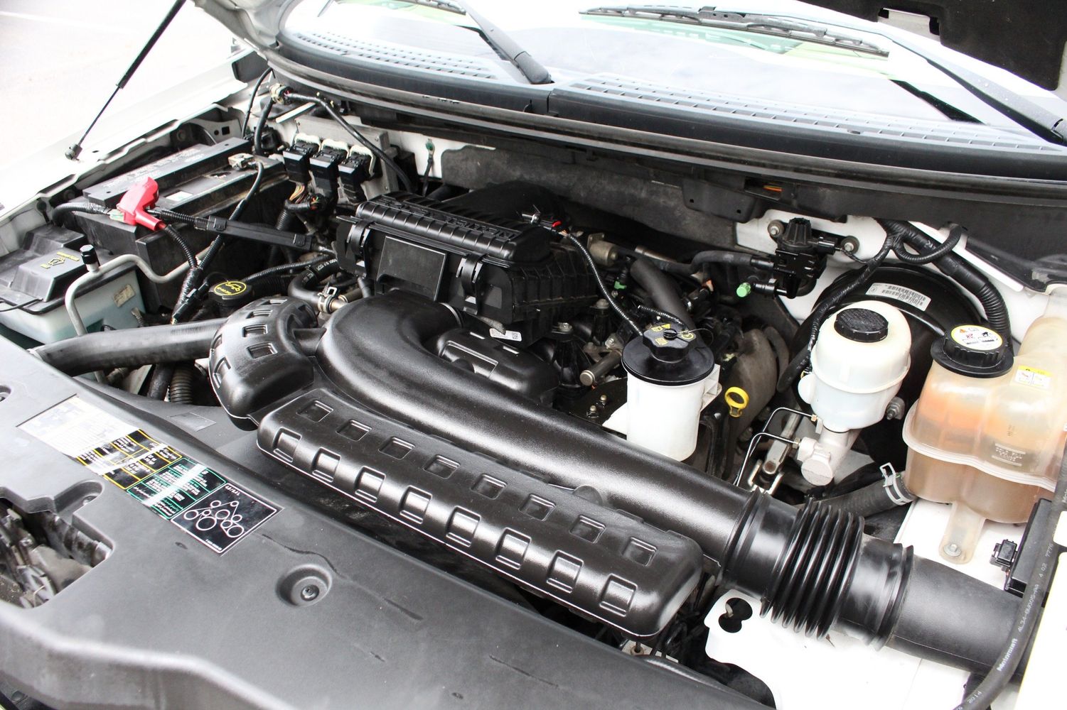 2004 Ford F-150 Lariat | Victory Motors of Colorado