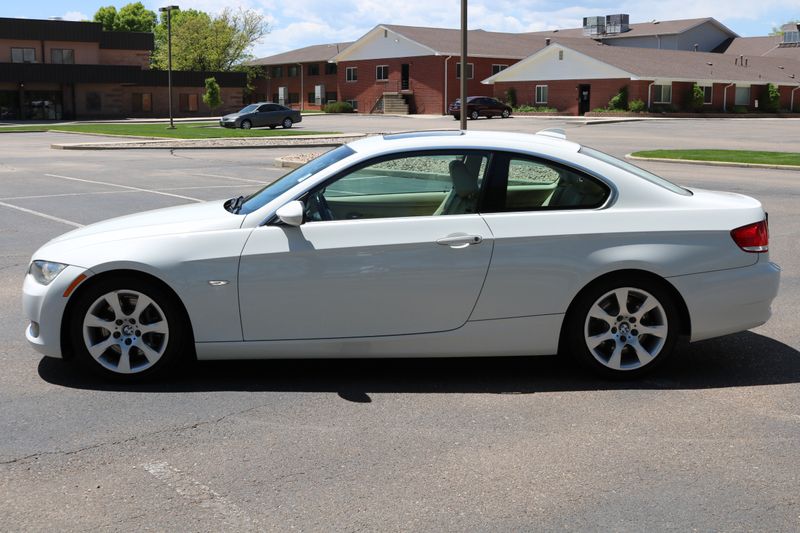 2007 BMW 335i Photos