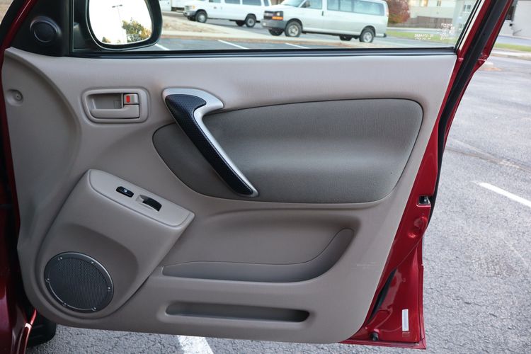 2002 Toyota RAV4 | Victory Motors of Colorado
